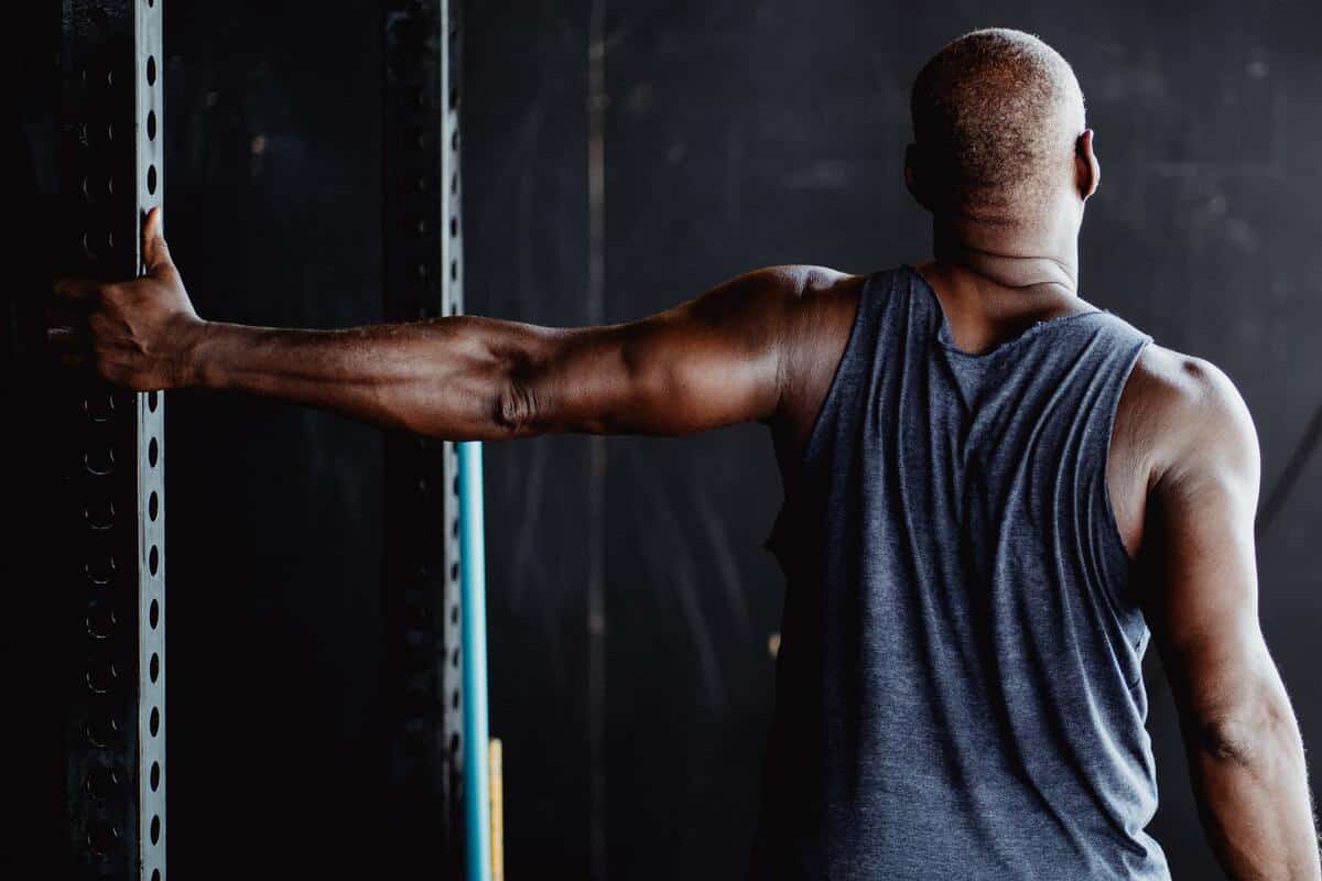 10 Best Core Workouts for Men: Strengthen Your Abs, Obliques, & Lower Back