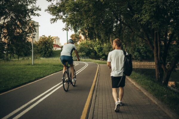 Walking vs Biking Better for Weight Loss: Which Is Better?