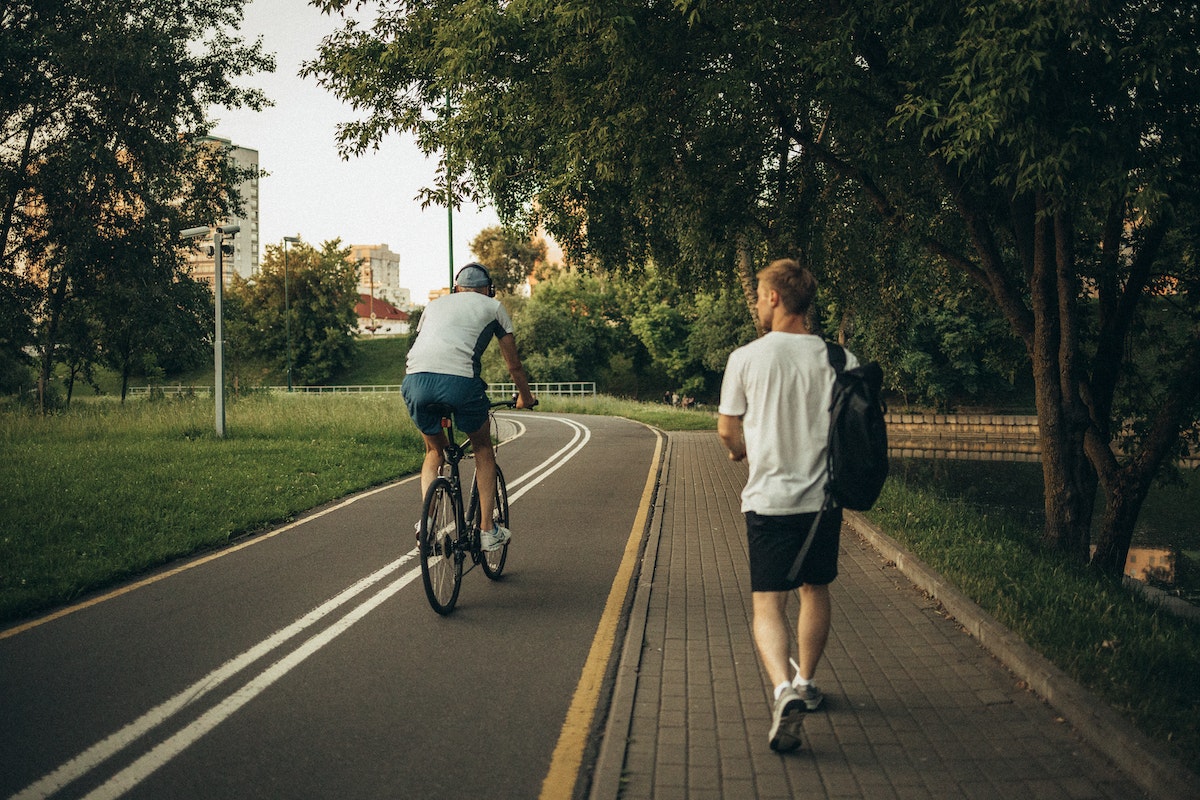 Walking vs Biking Better for Weight Loss: Which Is Better?